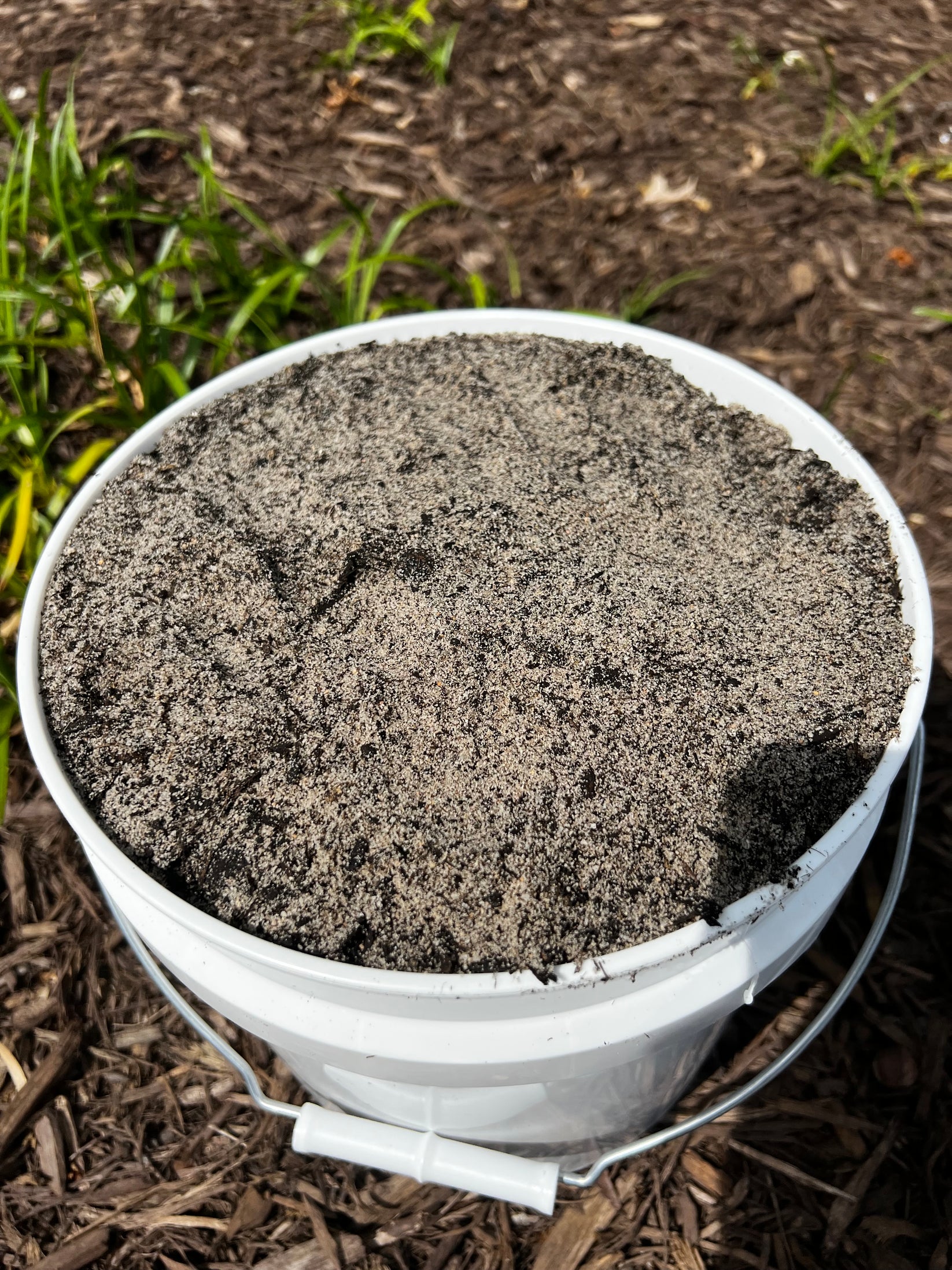 Premium Lawn Leveling Mix (Super Soil) – Taylor Brothers Landscape Supply